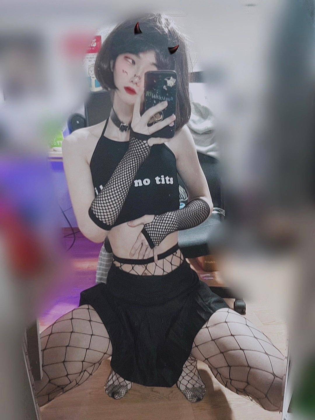Goth femboy 🖤 | Scrolller