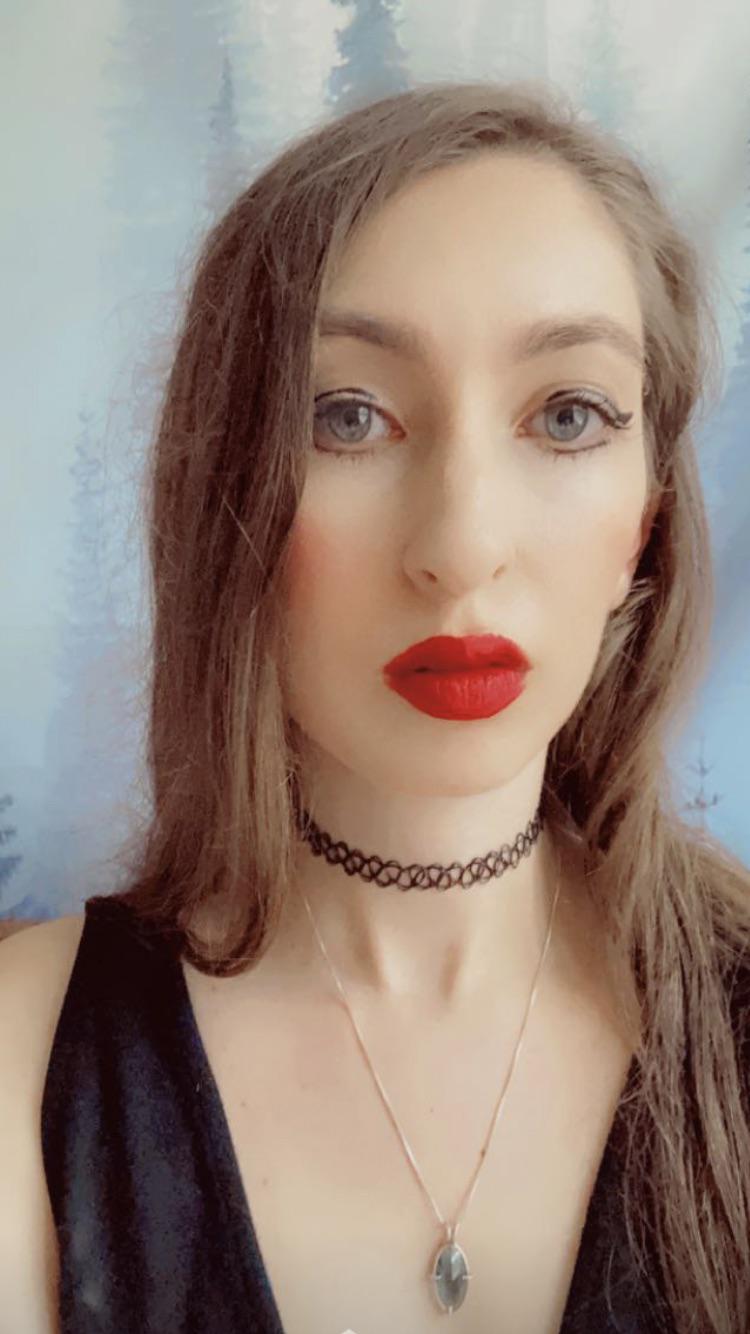 Goth slut here to ruin your life | Scrolller