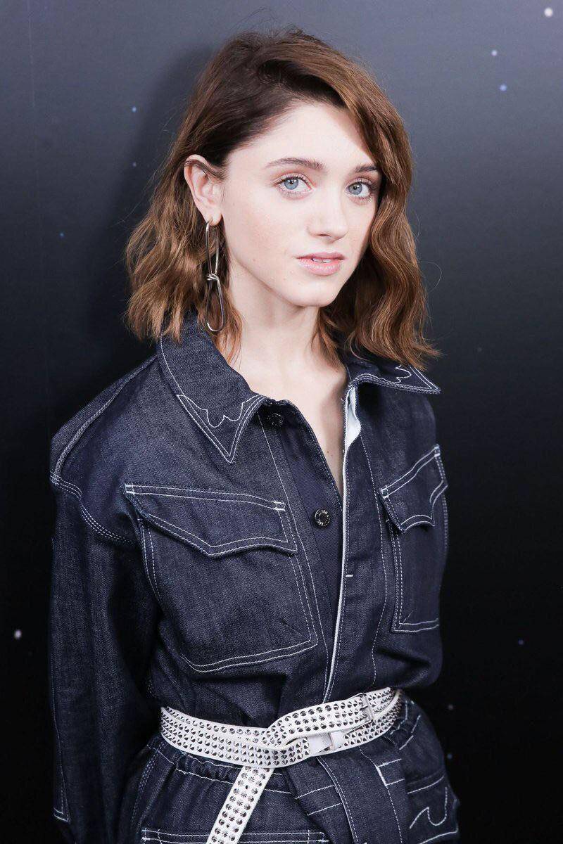 Gotta love Natalia Dyer's fuckable mouth and petite body | Scrolller