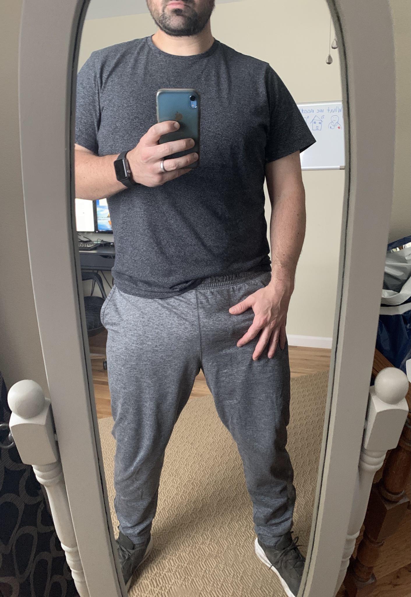 Gray sweatpants boner | Scrolller