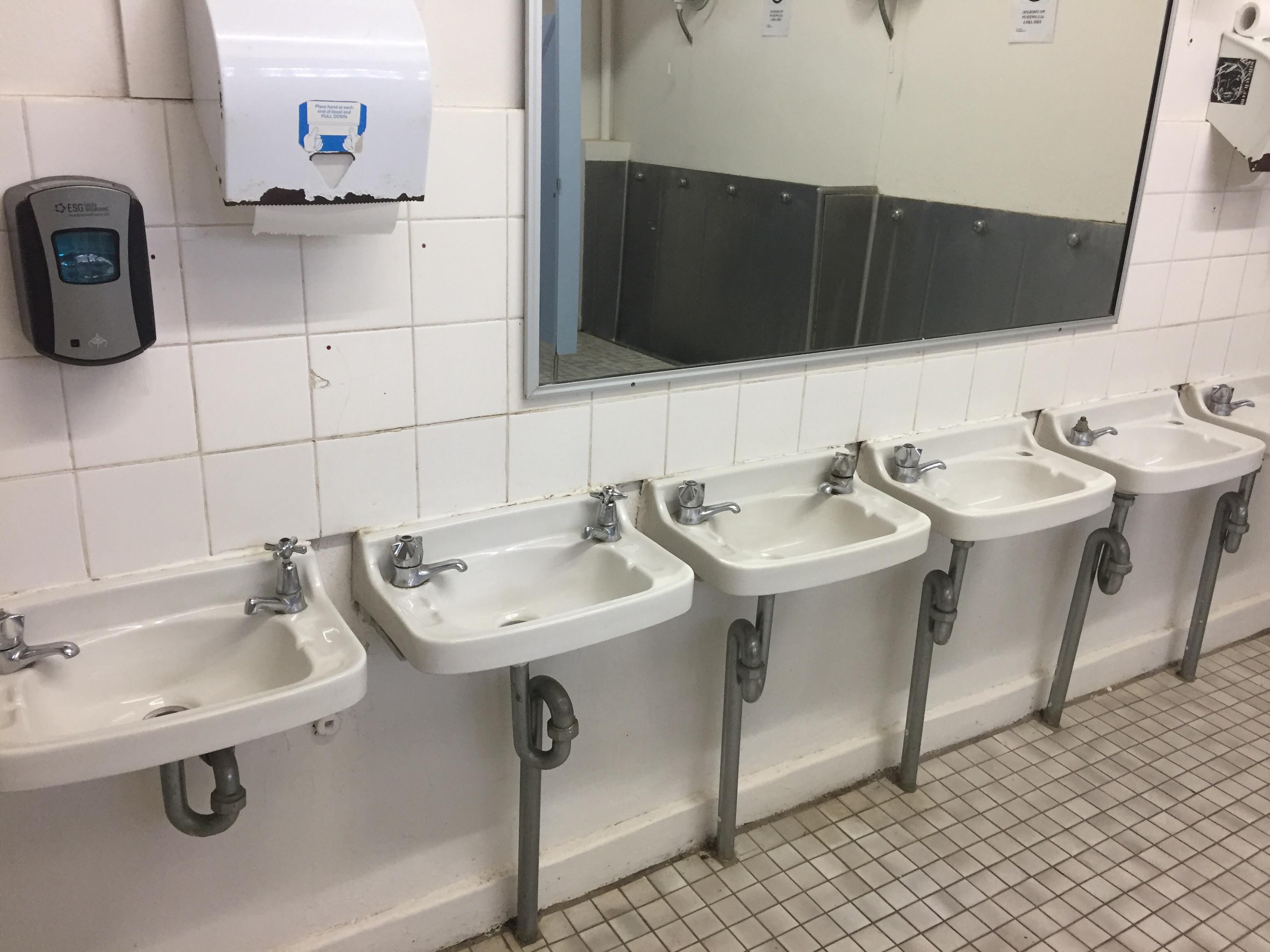 Great position for taps | Scrolller