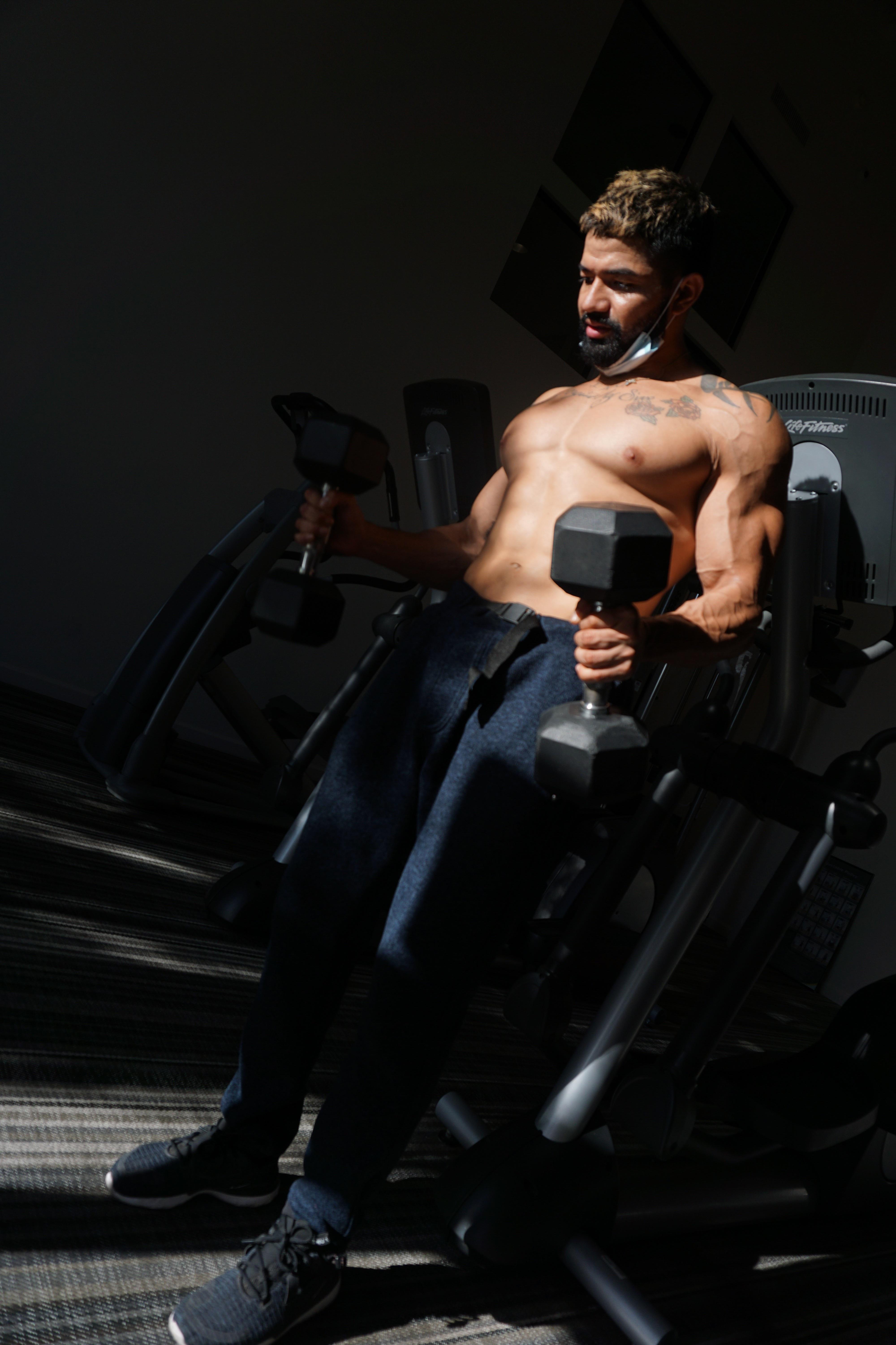 Alpha working out ! | Scrolller