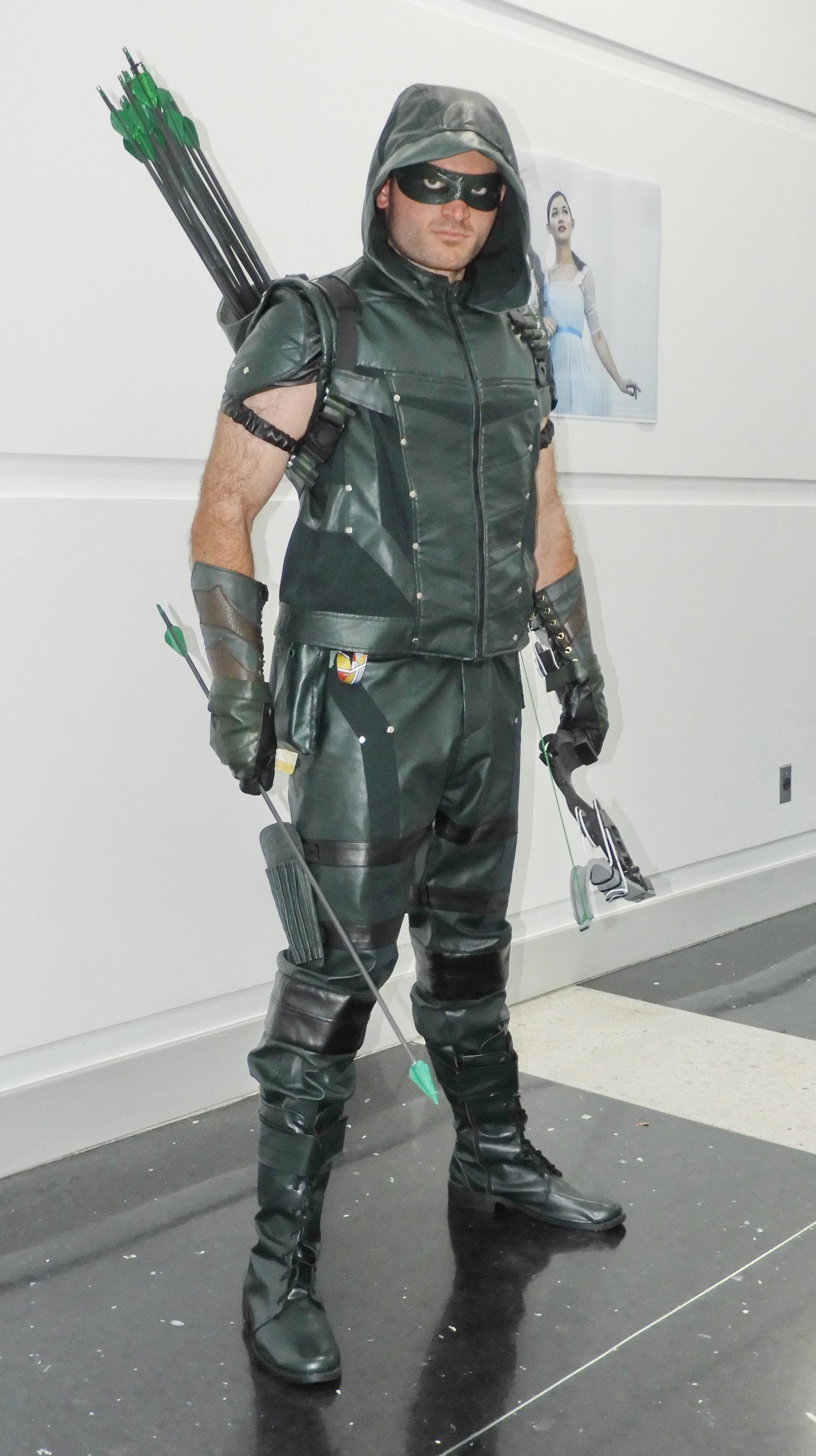Green Arrow By Unknown Cosplayer | Scrolller