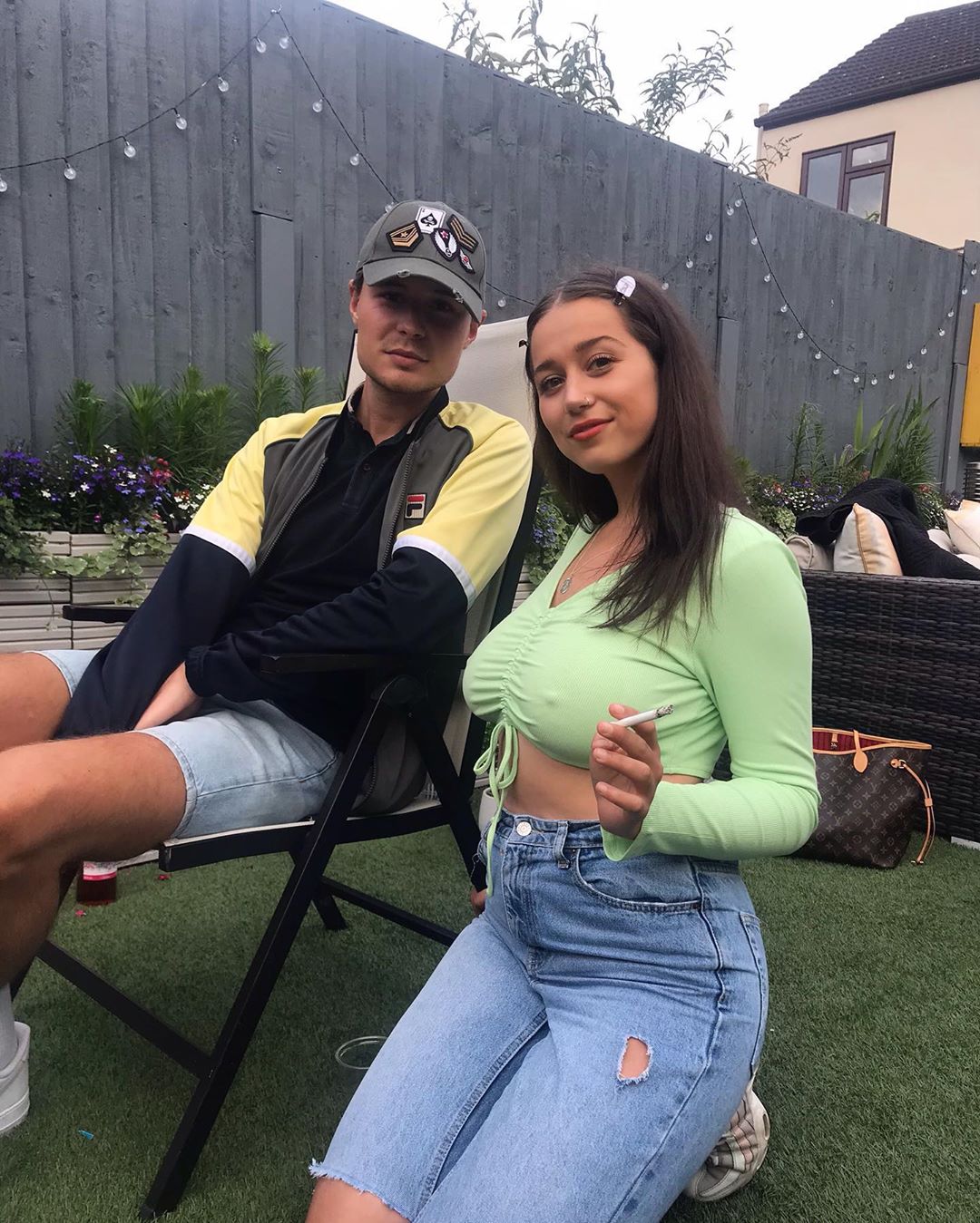 Green, big and pokie | Scrolller