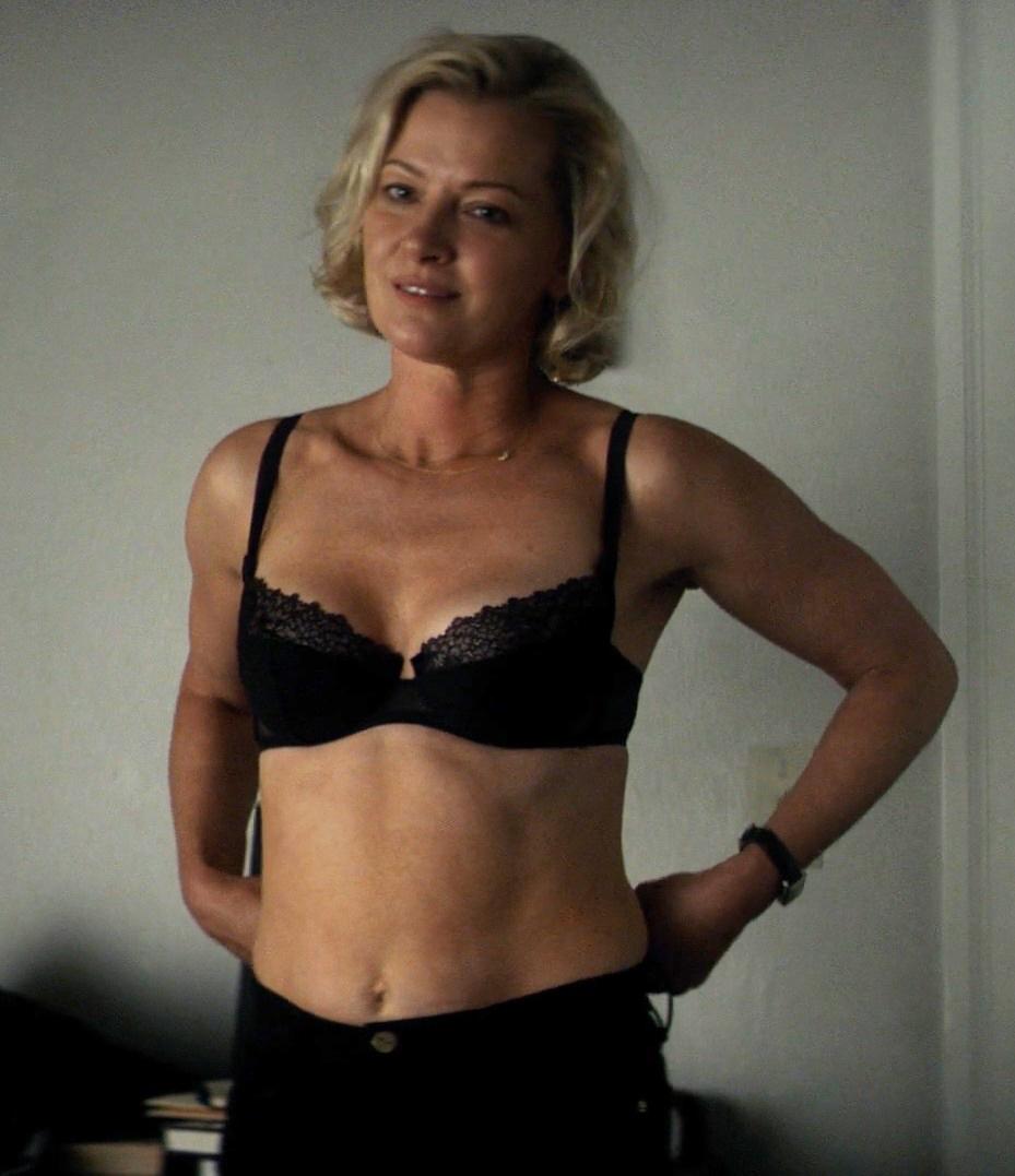 Gretchen Mol | Scrolller