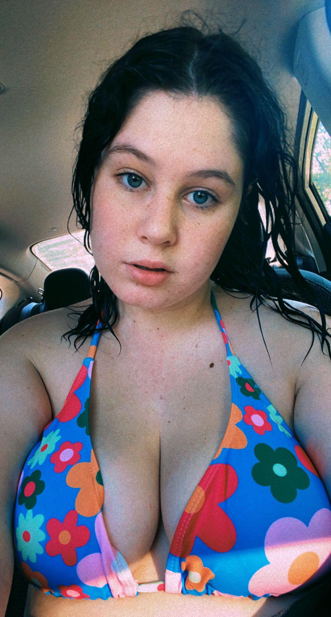 Groovy 💘 | Scrolller