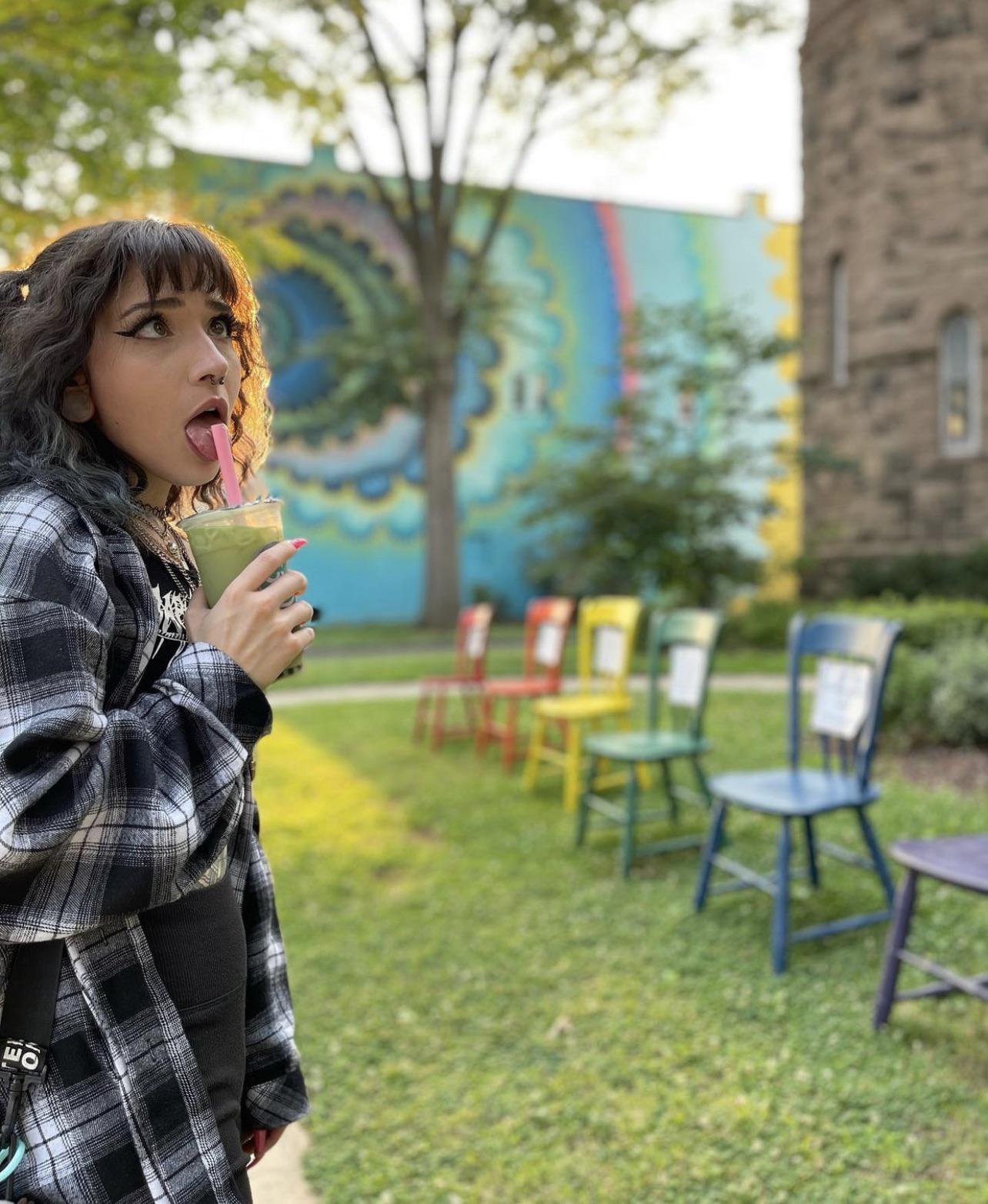 Grumpy Bobas | Scrolller