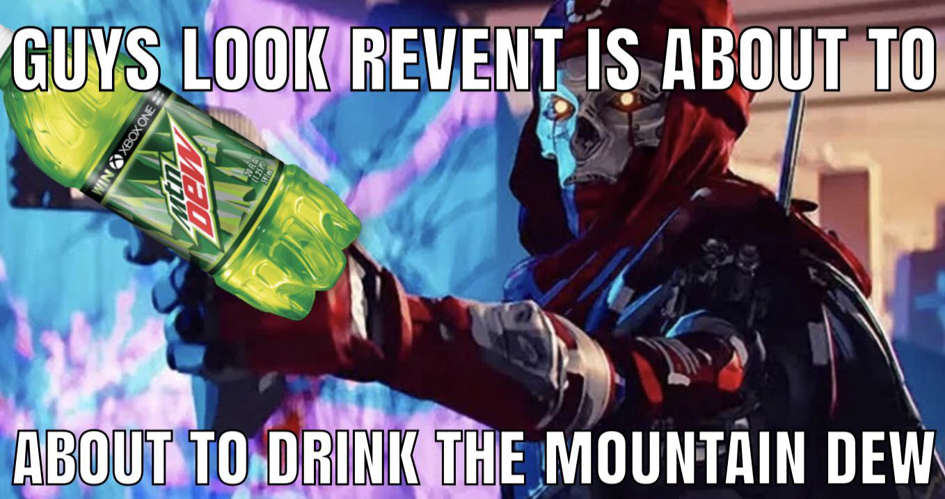 GUYS KEEP LOOKING | Scrolller