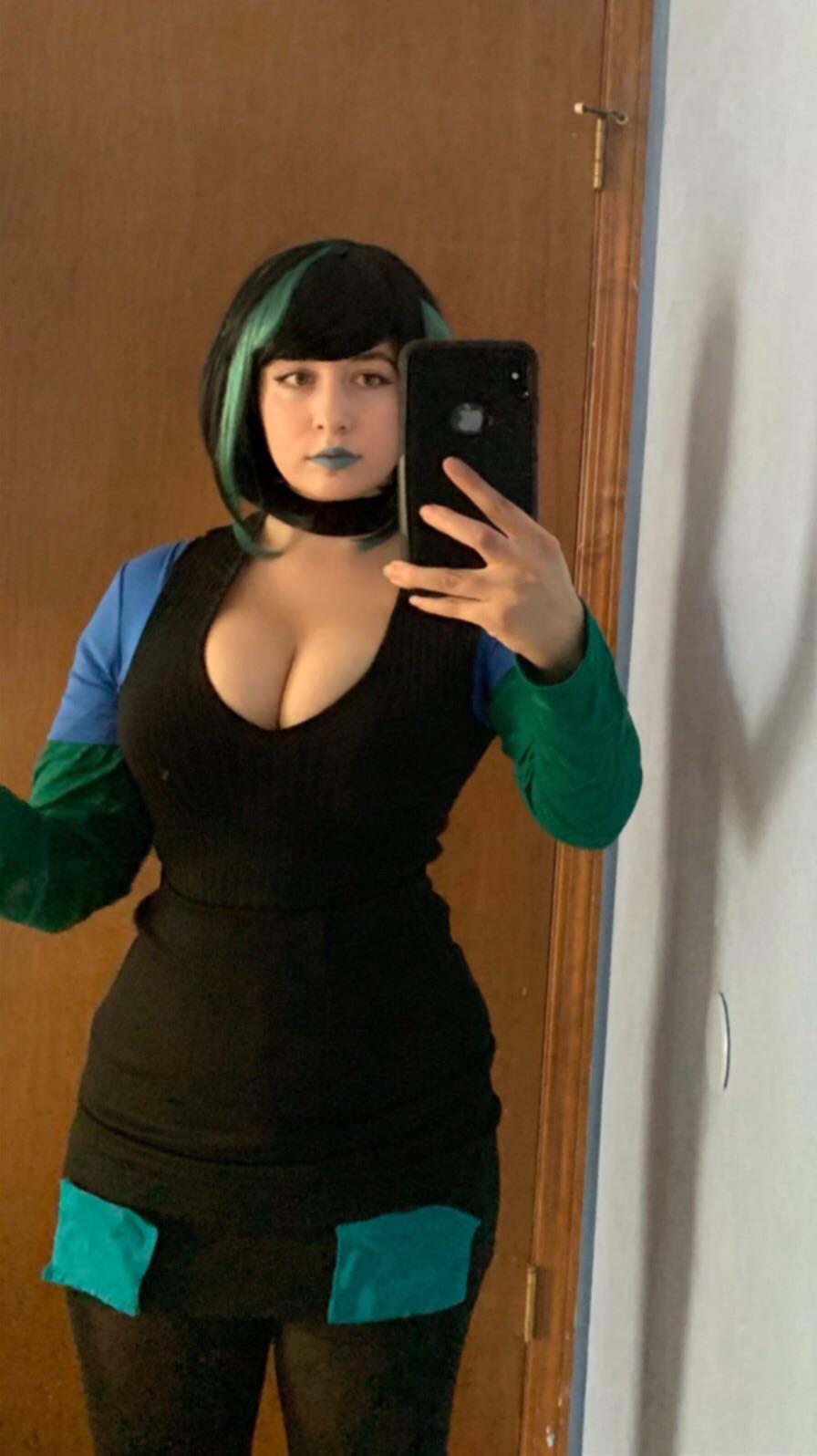 Gwen by (PinkSyreen) [Gwen] [Total Drama Island] | Scrolller