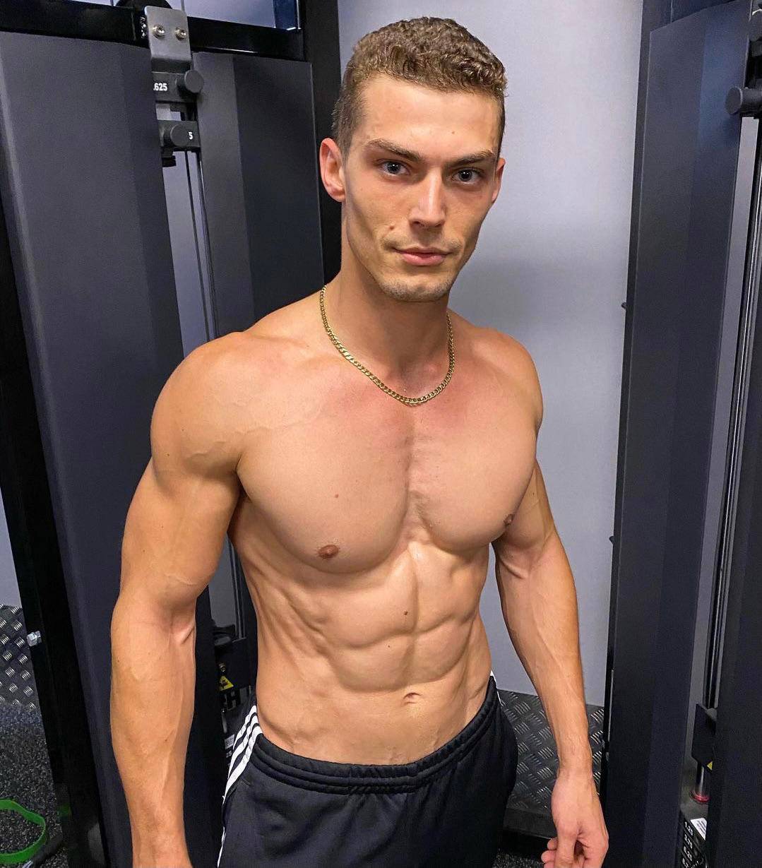 “Gym stud” ... | Scrolller