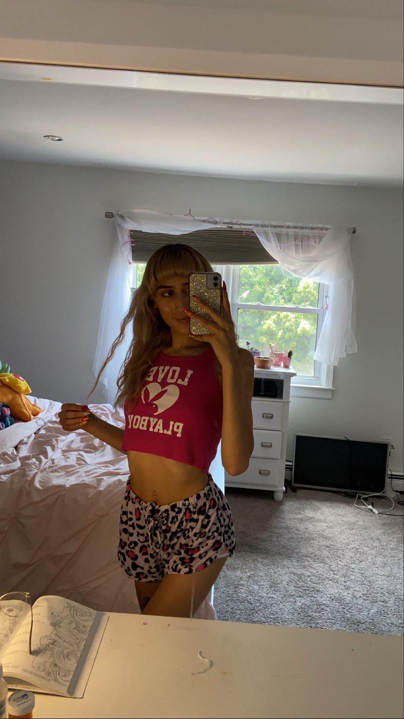 Haiii💞💞 | Scrolller