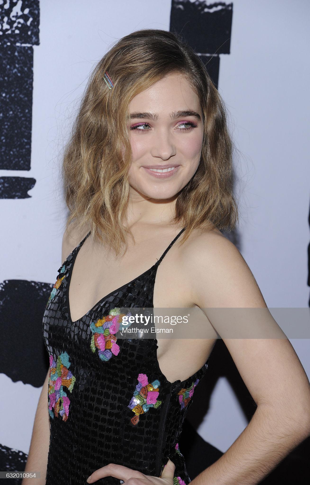 Haley Lu Richardson | Scrolller
