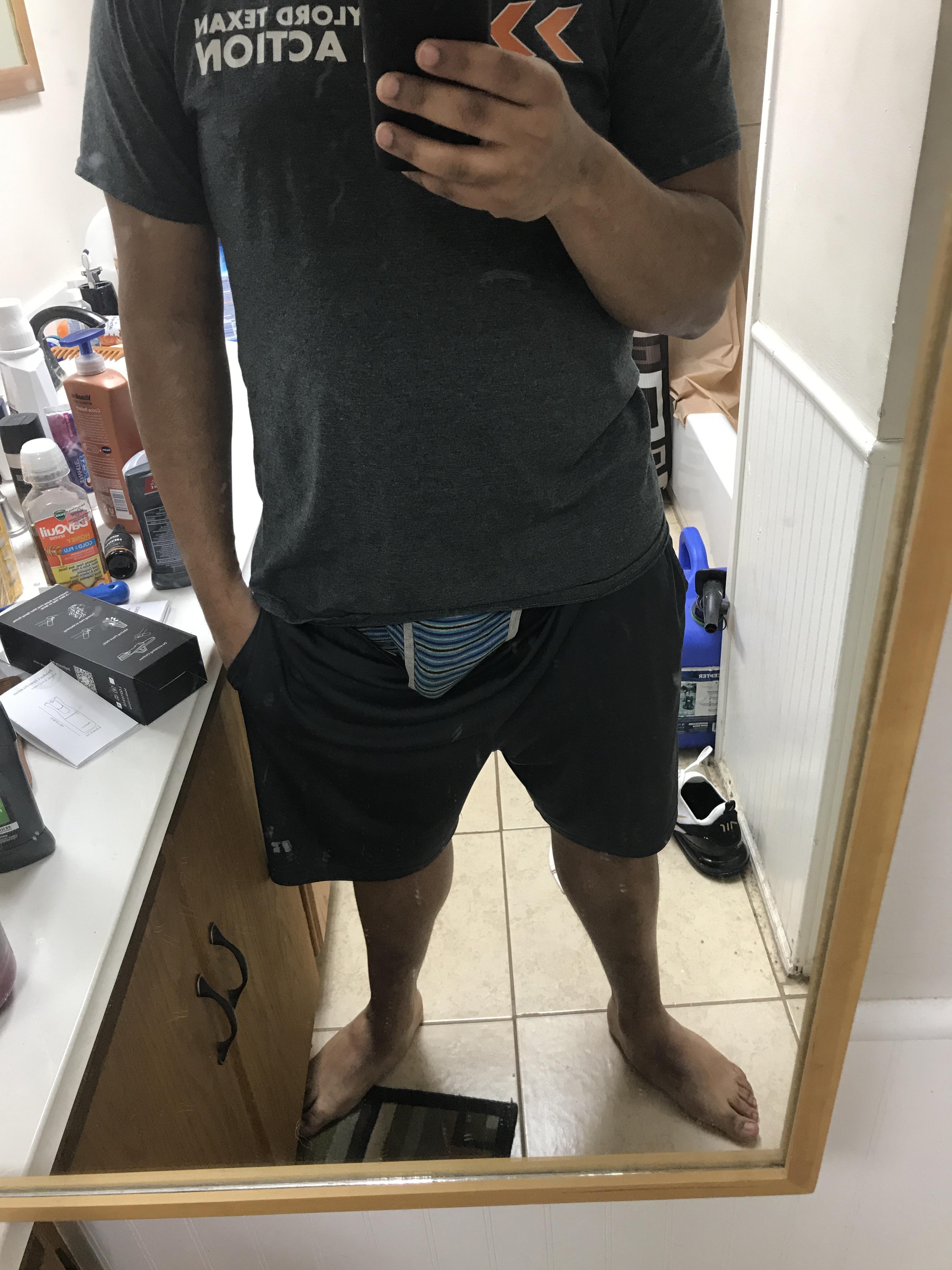 Hanging out kinda | Scrolller