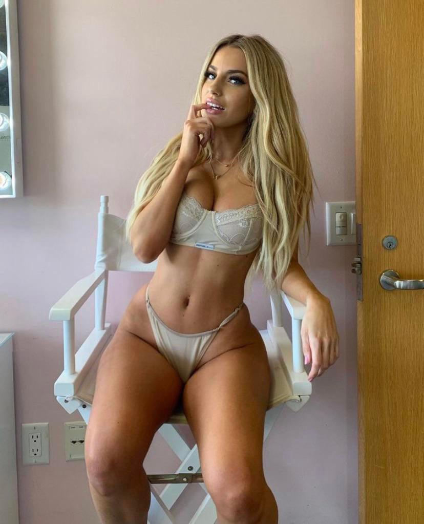 Hannah Brooke Wilson in Boutinela lingerie | Scrolller