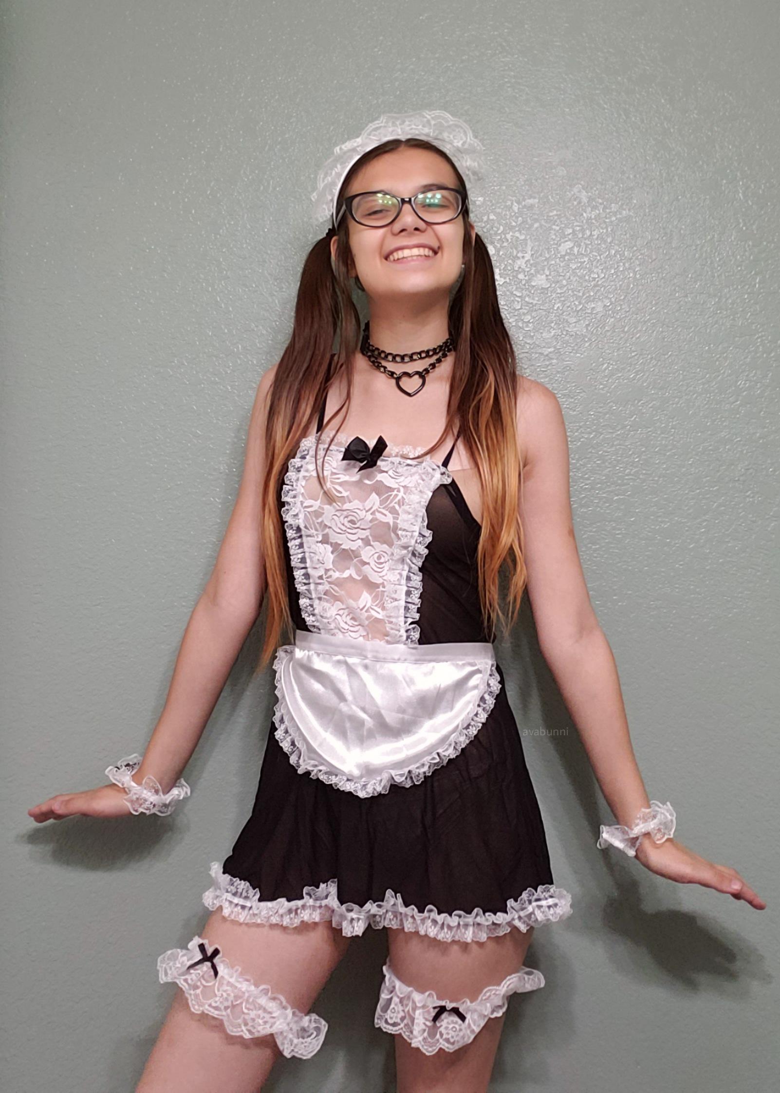 Fun sized maid ready to serve | Scrolller