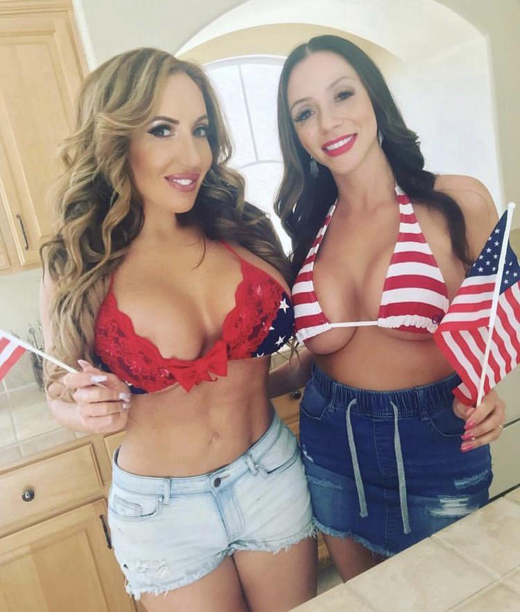 Happy 4th of July from Richelle Ryan and Ariella Ferrera! | Scrolller