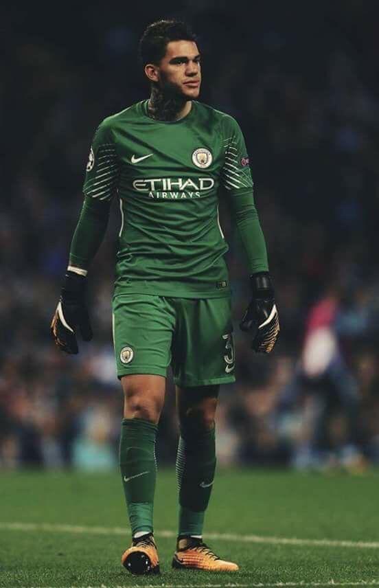 Happy birthday to our fearless goalkeeper, Ederson! | Scrolller