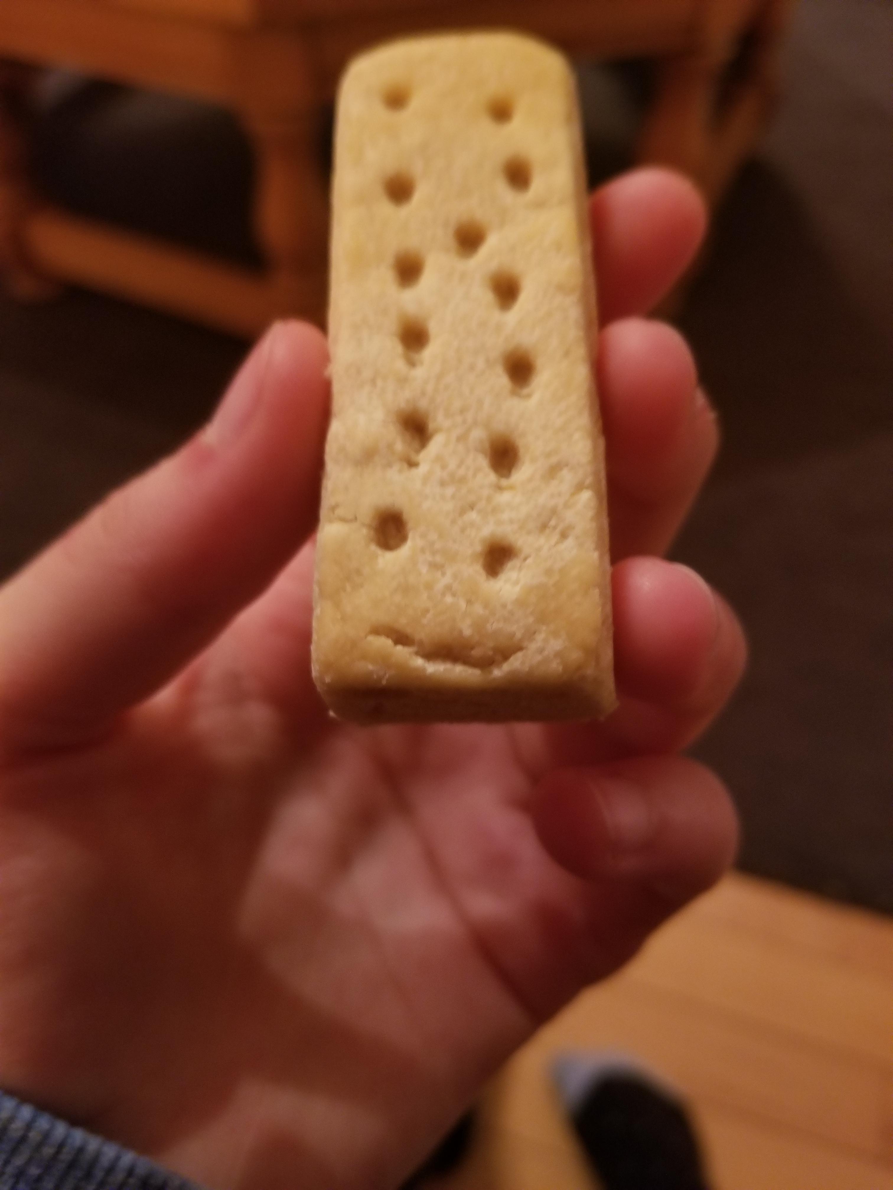 Happy biscuit | Scrolller