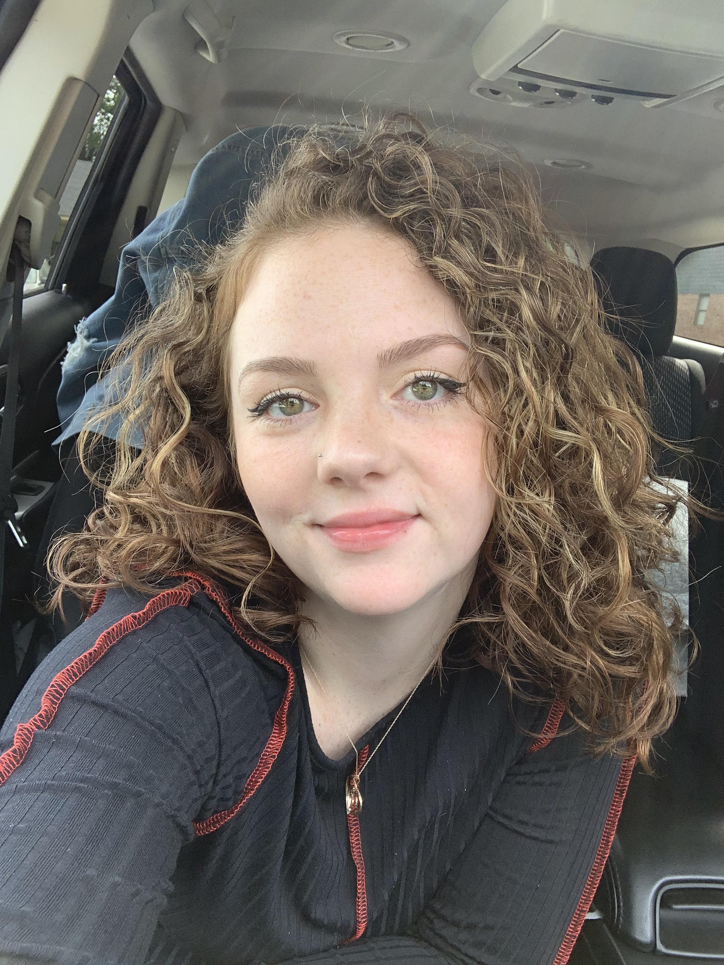 Happy cake day to me! 🎂 | Scrolller