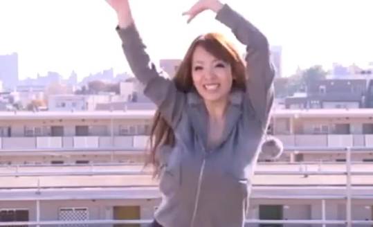 Happy dance | Scrolller