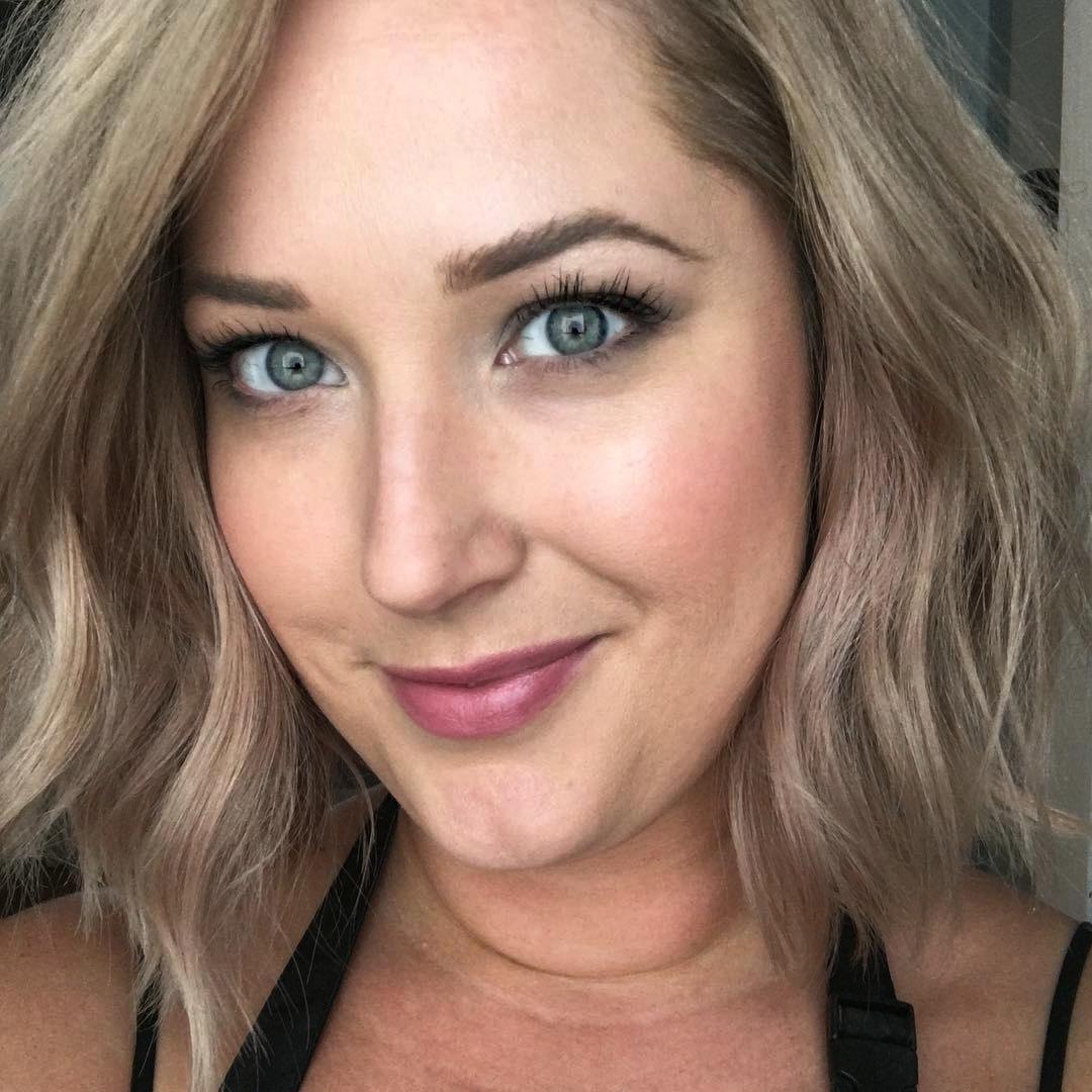 Happy Friday! 39F | Scrolller