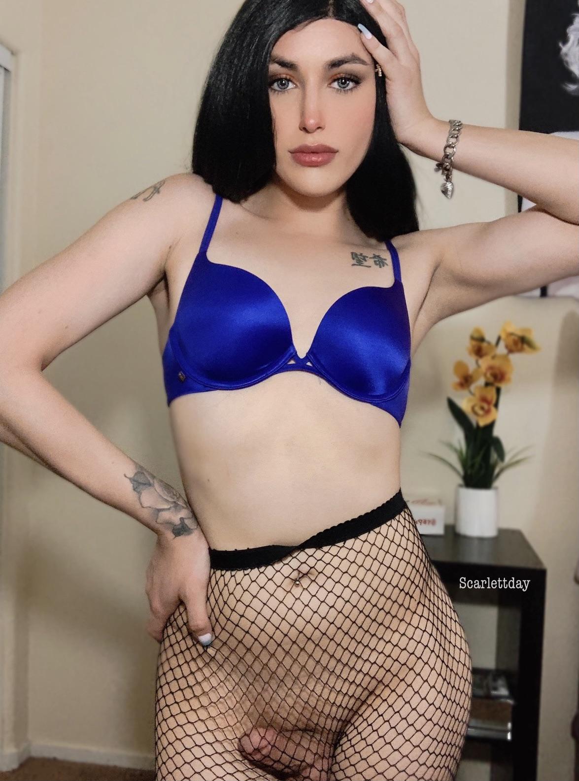 Happy Friday | Scrolller