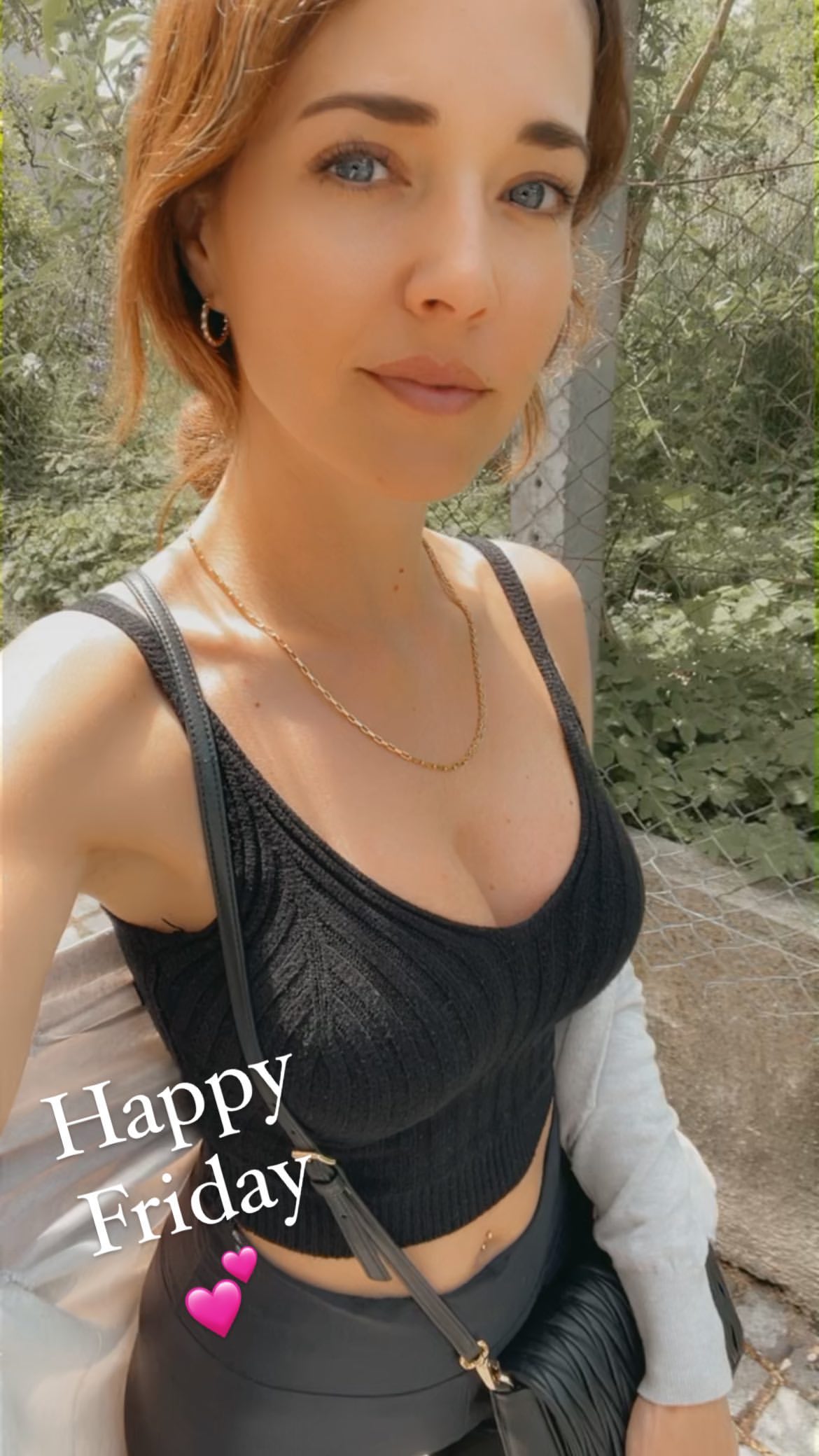 Happy Friday | Scrolller