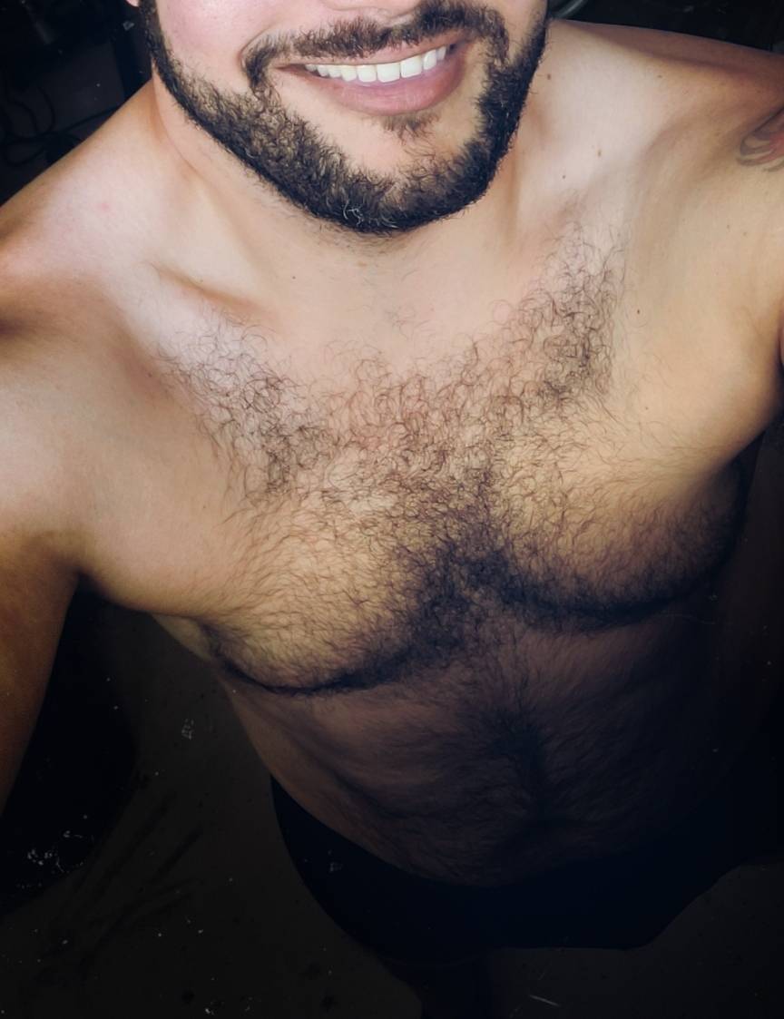 Happy Friday come check out my page just uploaded a new video 💦 link in comments | Scrolller