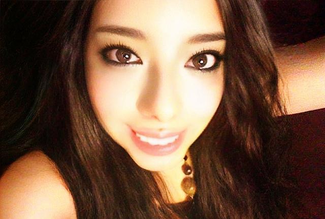 Happy Friday everyone (F,31) | Scrolller