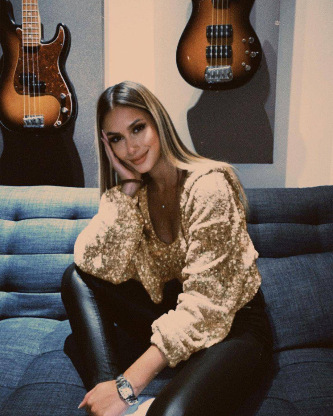 Happy Place | Scrolller