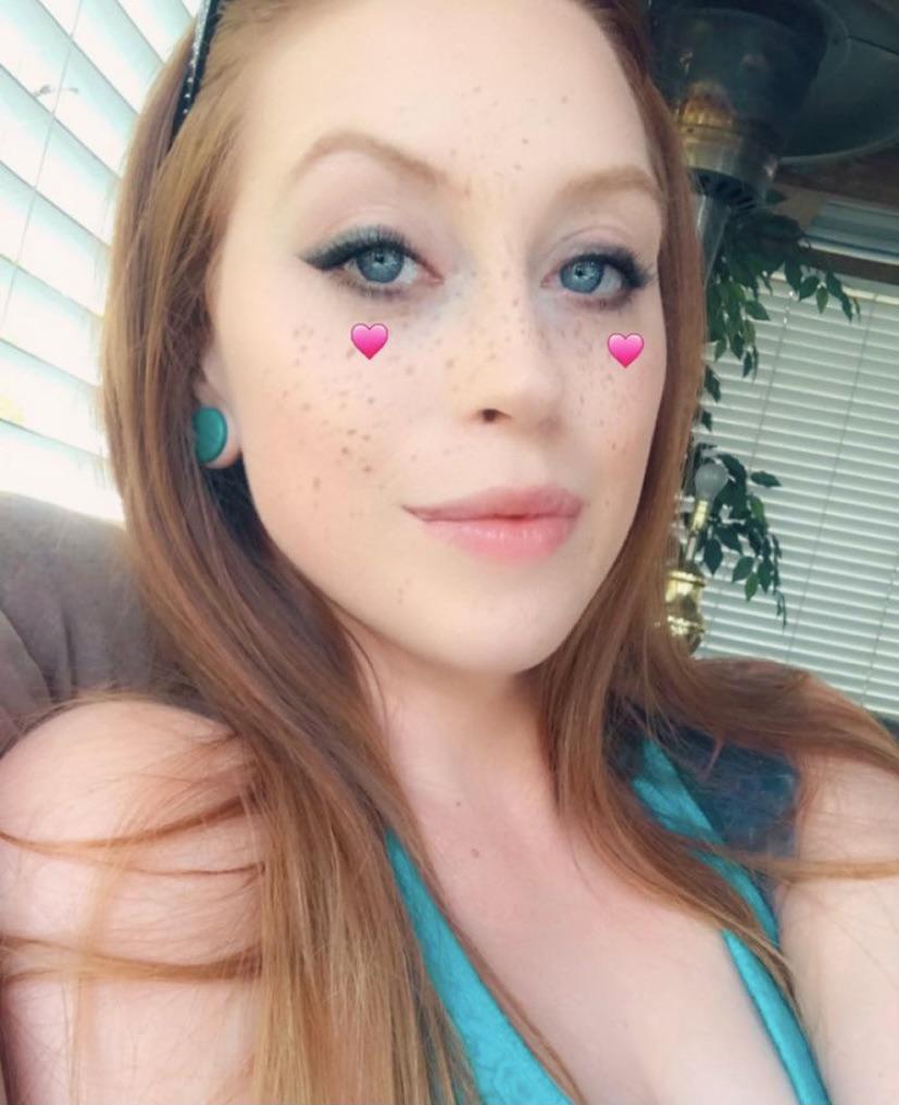 happy v day ️ | Scrolller