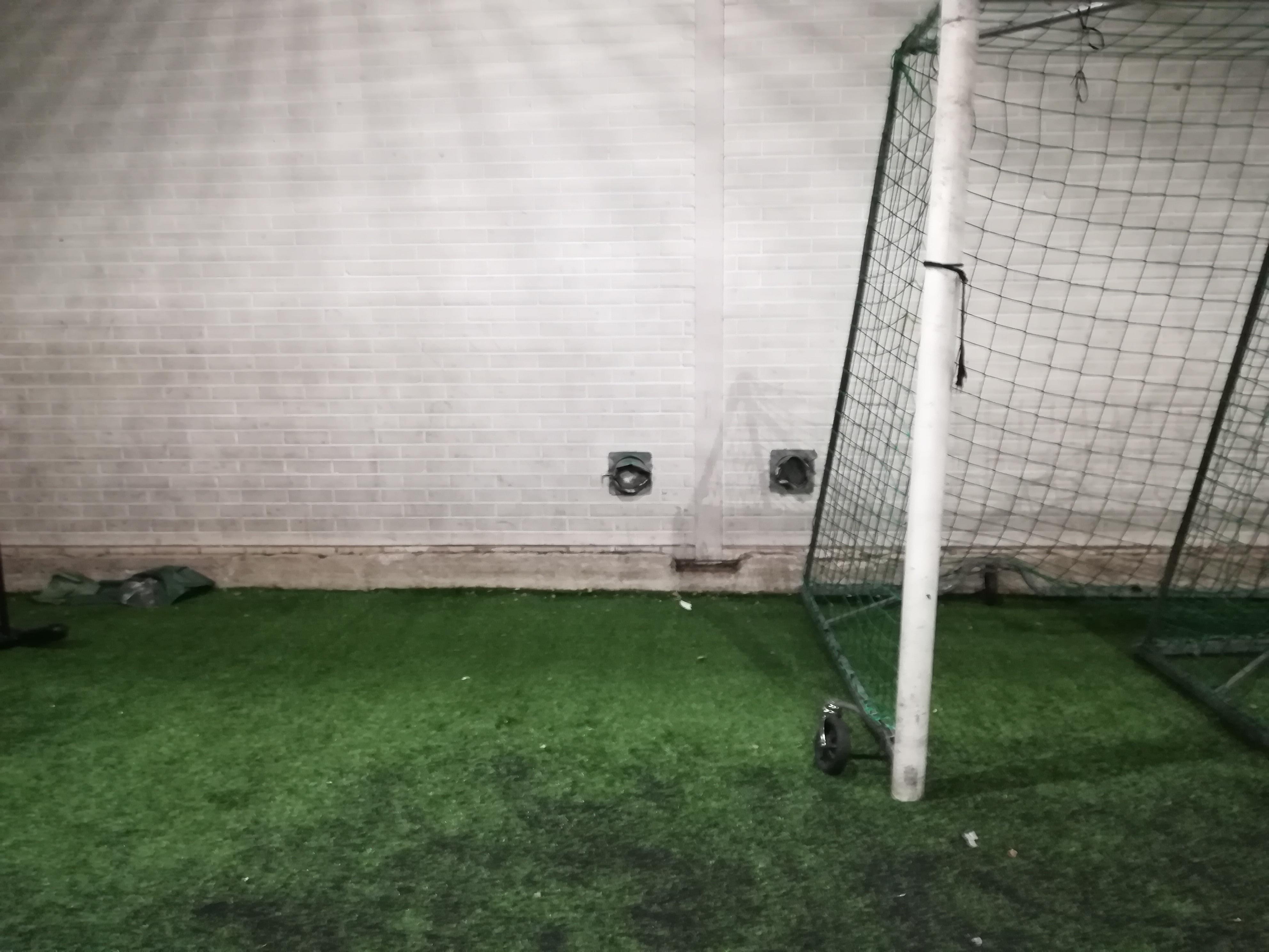 happy wall | Scrolller