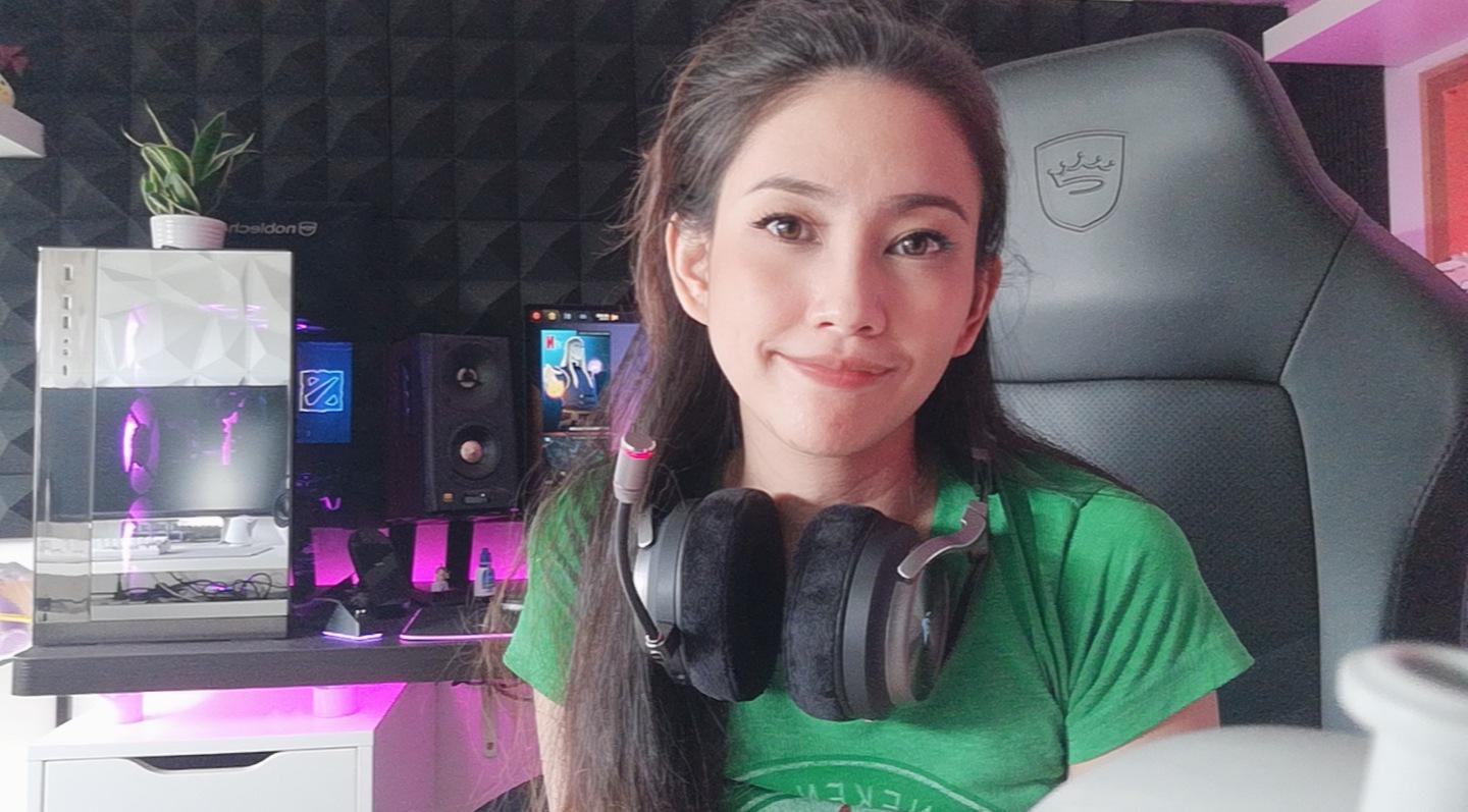 Happy weekend. | Scrolller