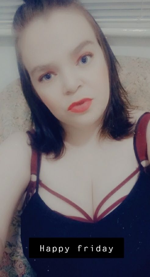 Happy weekend from a 12HH girl in Adelaide | Scrolller