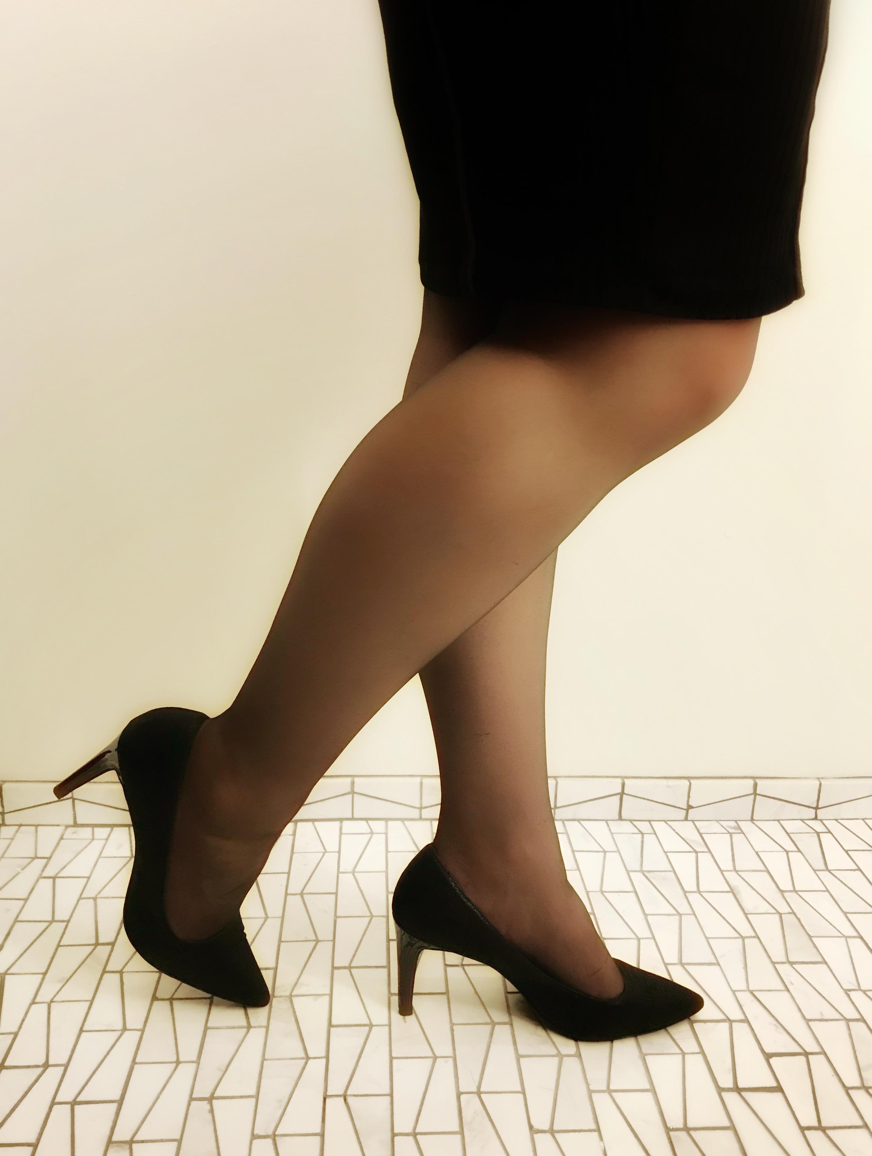 Hard enough to stay focused at work with the clack of heels; even more so when she has nylons on ...