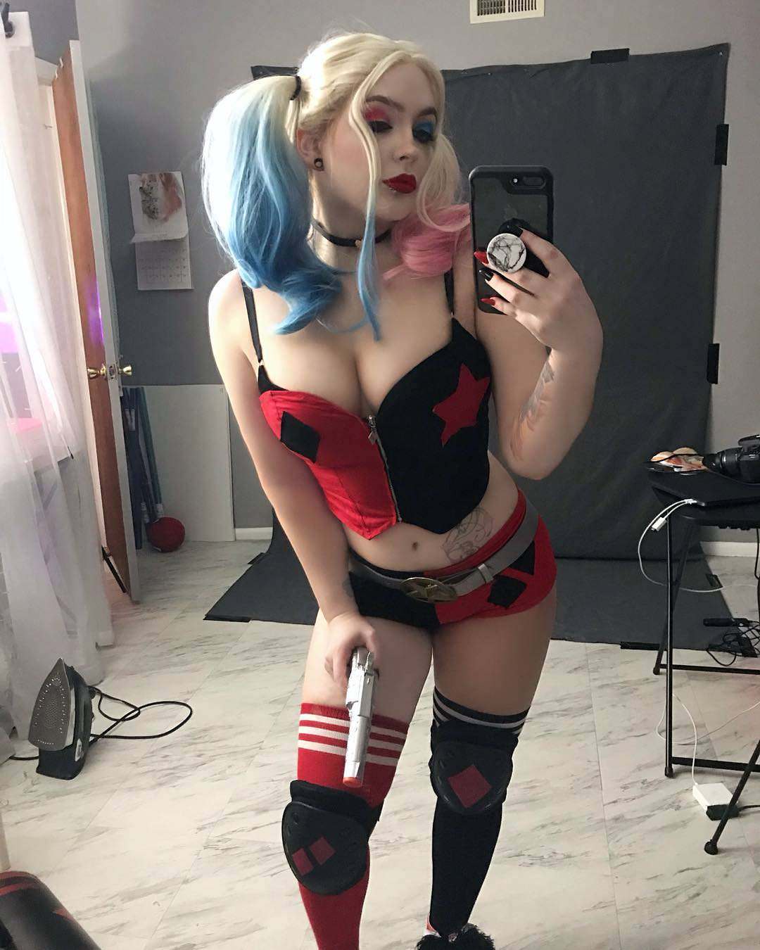 Harley Quinn | Scrolller