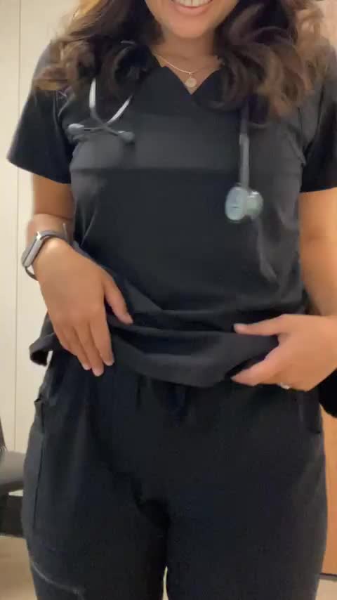 I have too much fun being such a bad girl at work [f] | Scrolller