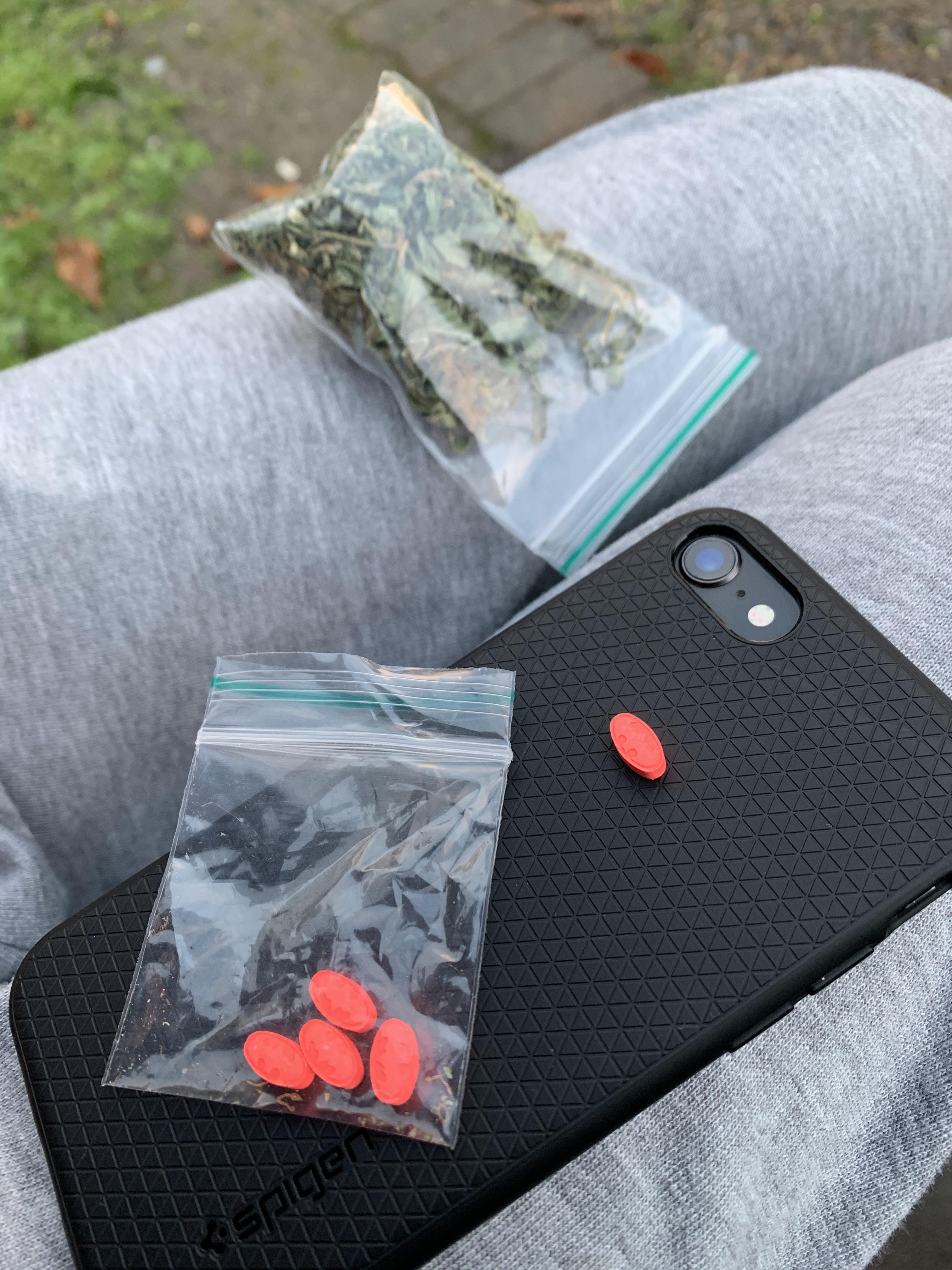 has anyone tried these 2cbs before, from around london , plug said ... has anyone tried these 2cbs before, from around london , plug said ...