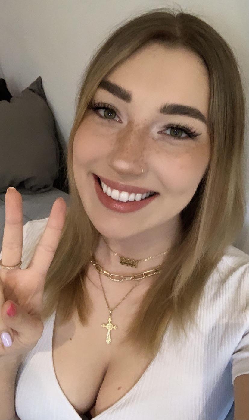 Hat jemand Lust Nova in einem rp zu spielen? Ich kann Bilder von ihr schicken falls ihr keine ...