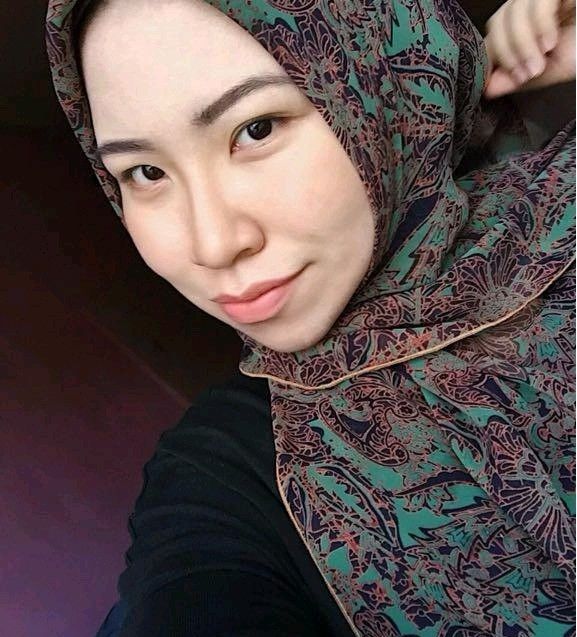 Have anyone ever seen her anywhere? | Scrolller