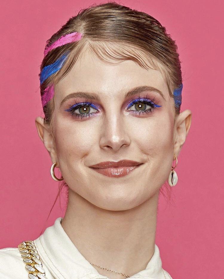 Hayley Williams has the most fuckable face I’ve ever seen | Scrolller