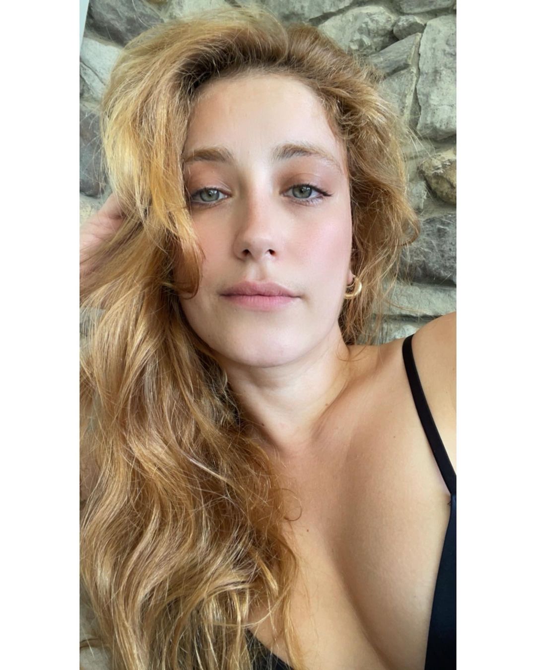 Hazal Kaya | Scrolller