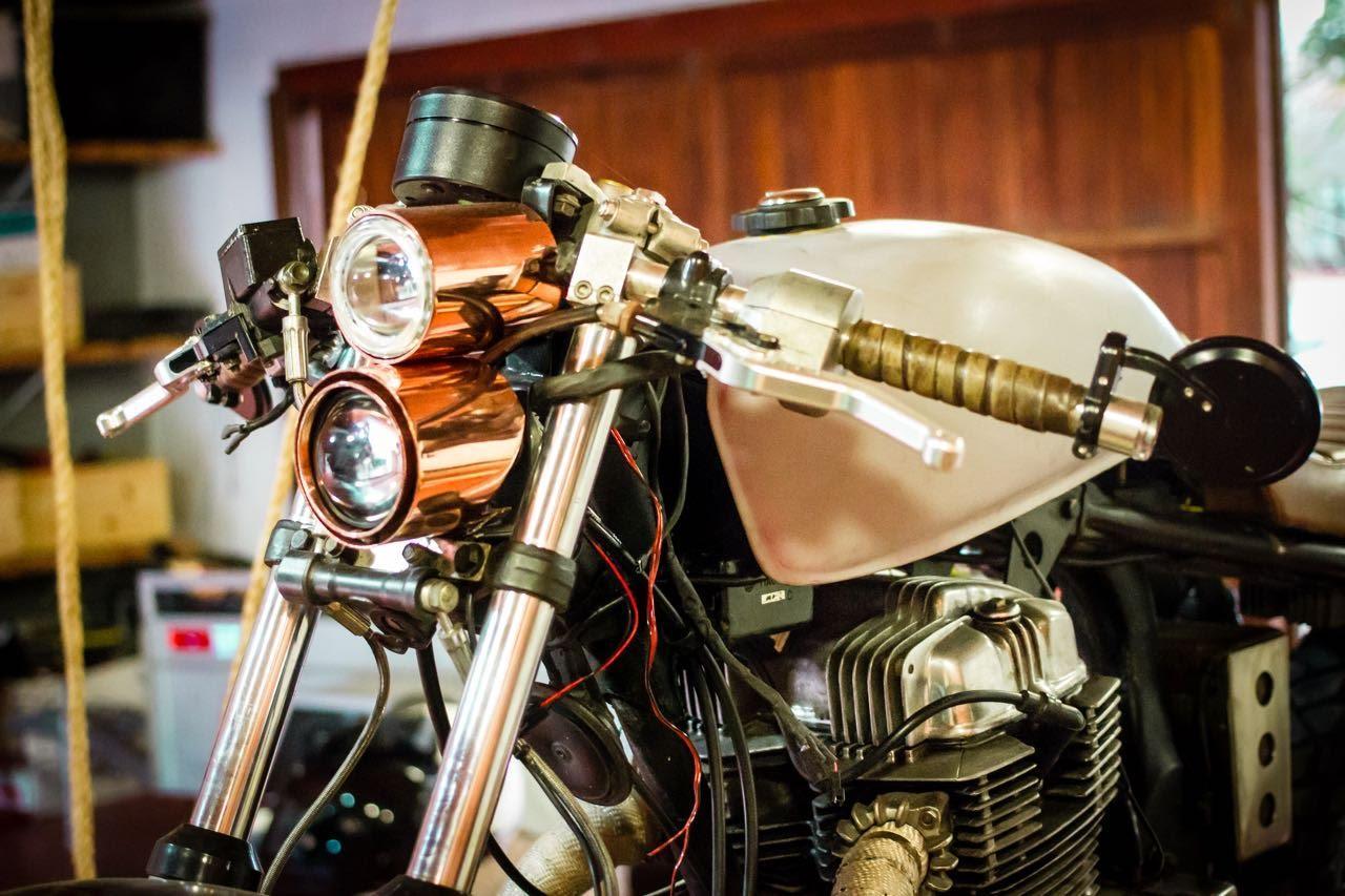 Headlight detail from my CB400T build | Scrolller