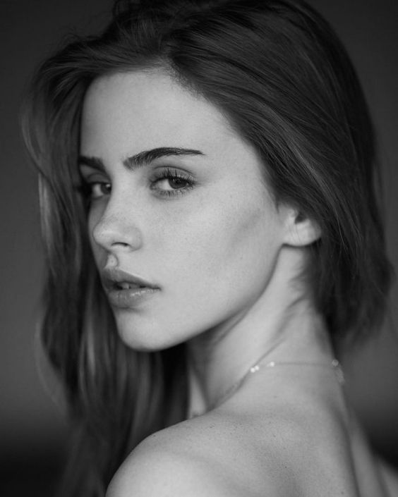 Headshot | Scrolller