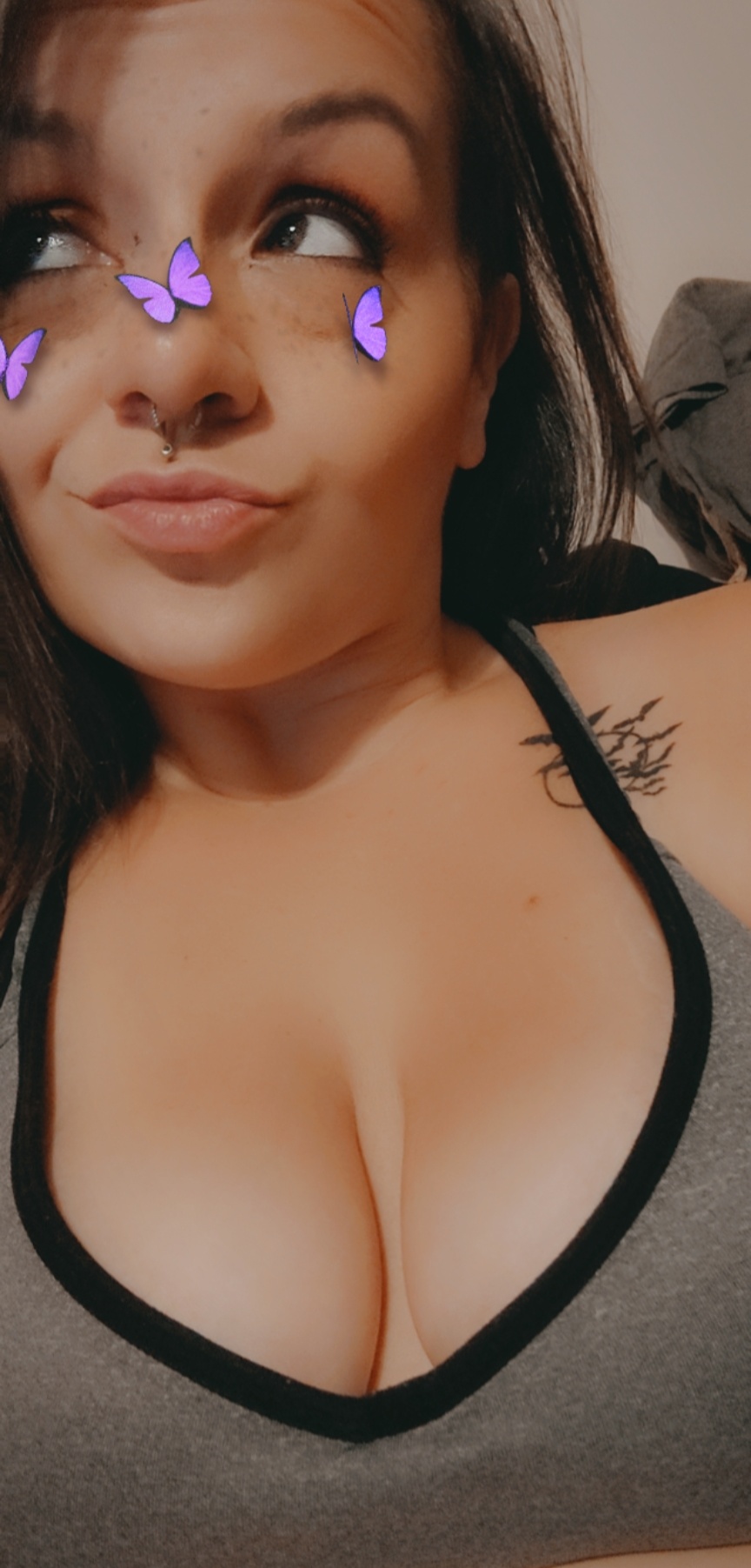 Hello horny reddit 😘 | Scrolller