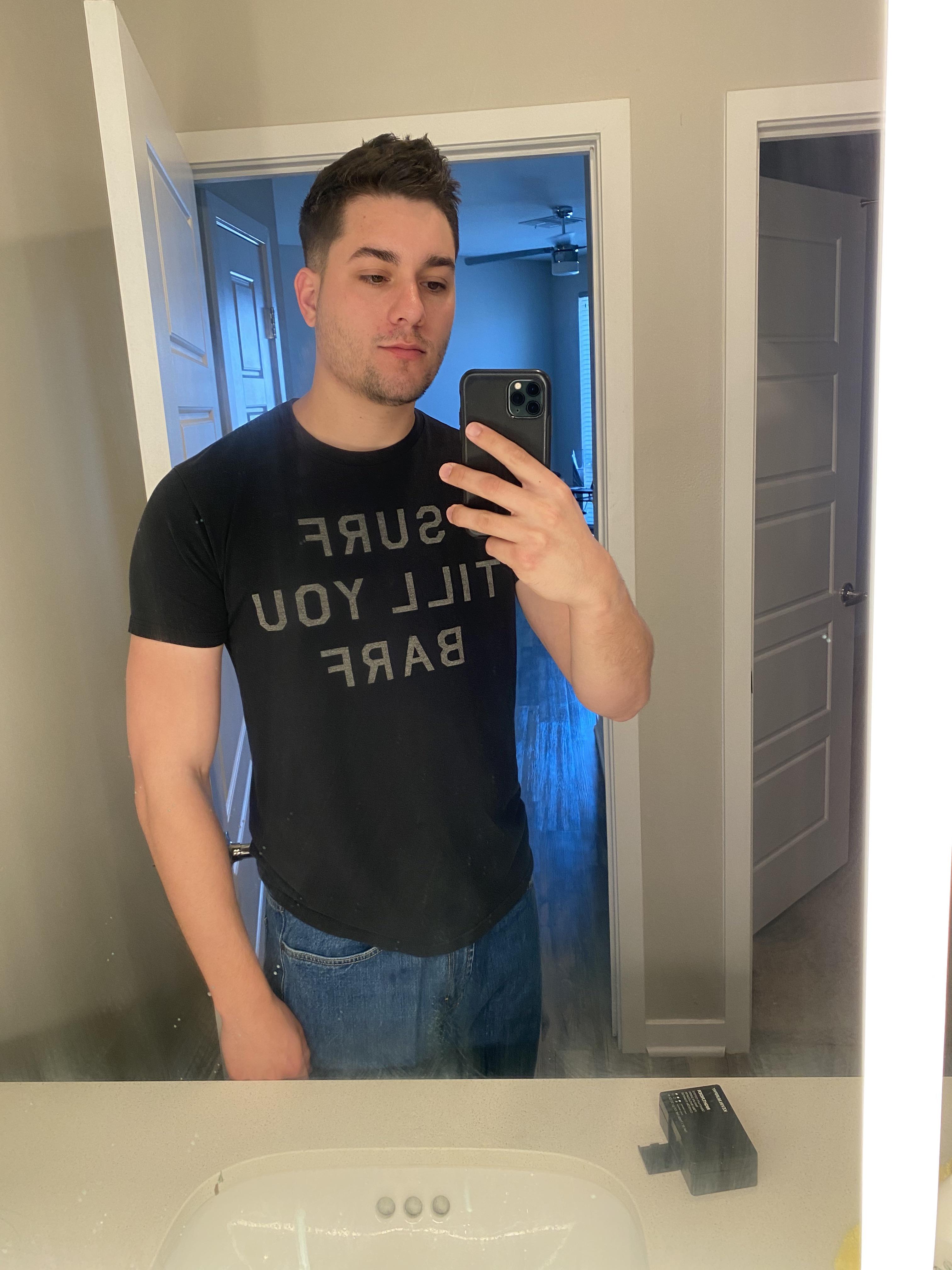 Hello my fellow kings and queens. Not bad for 31, eh? | Scrolller