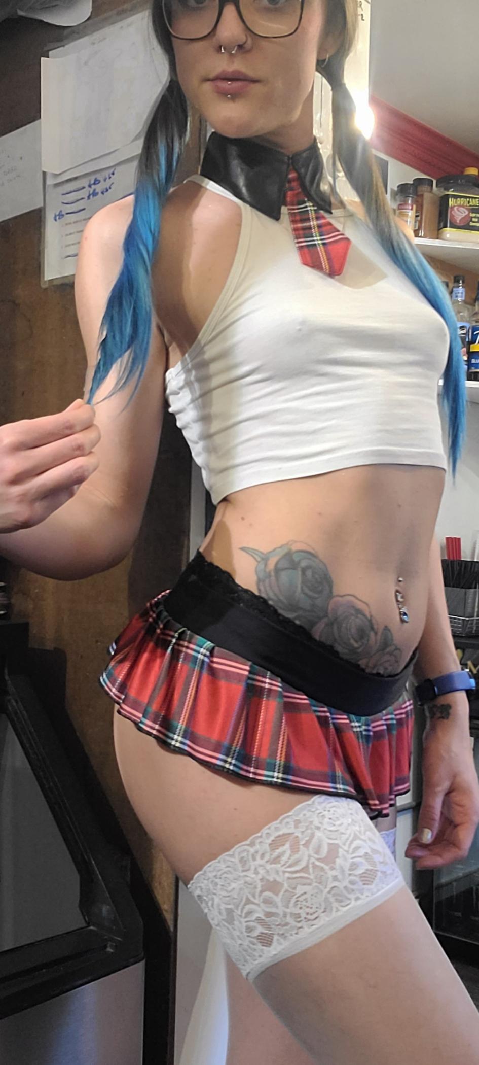 New photo sets cumming soon | Scrolller