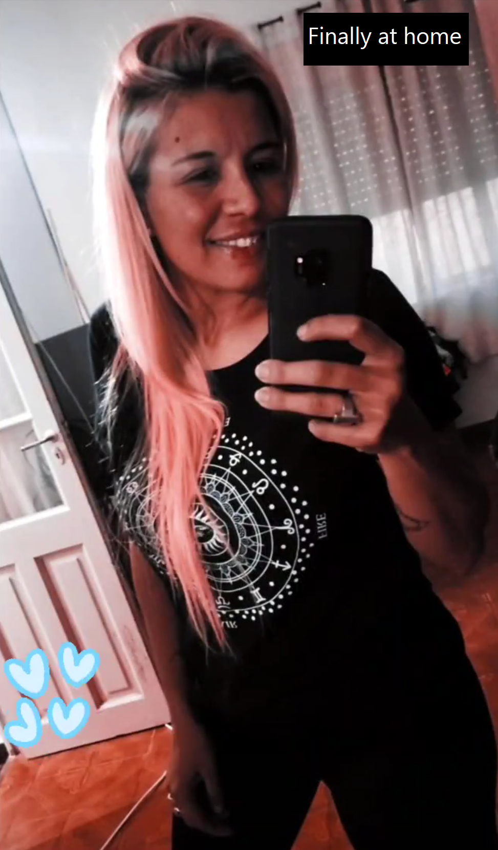 Hello there 🤭 I'm finally at home | Scrolller