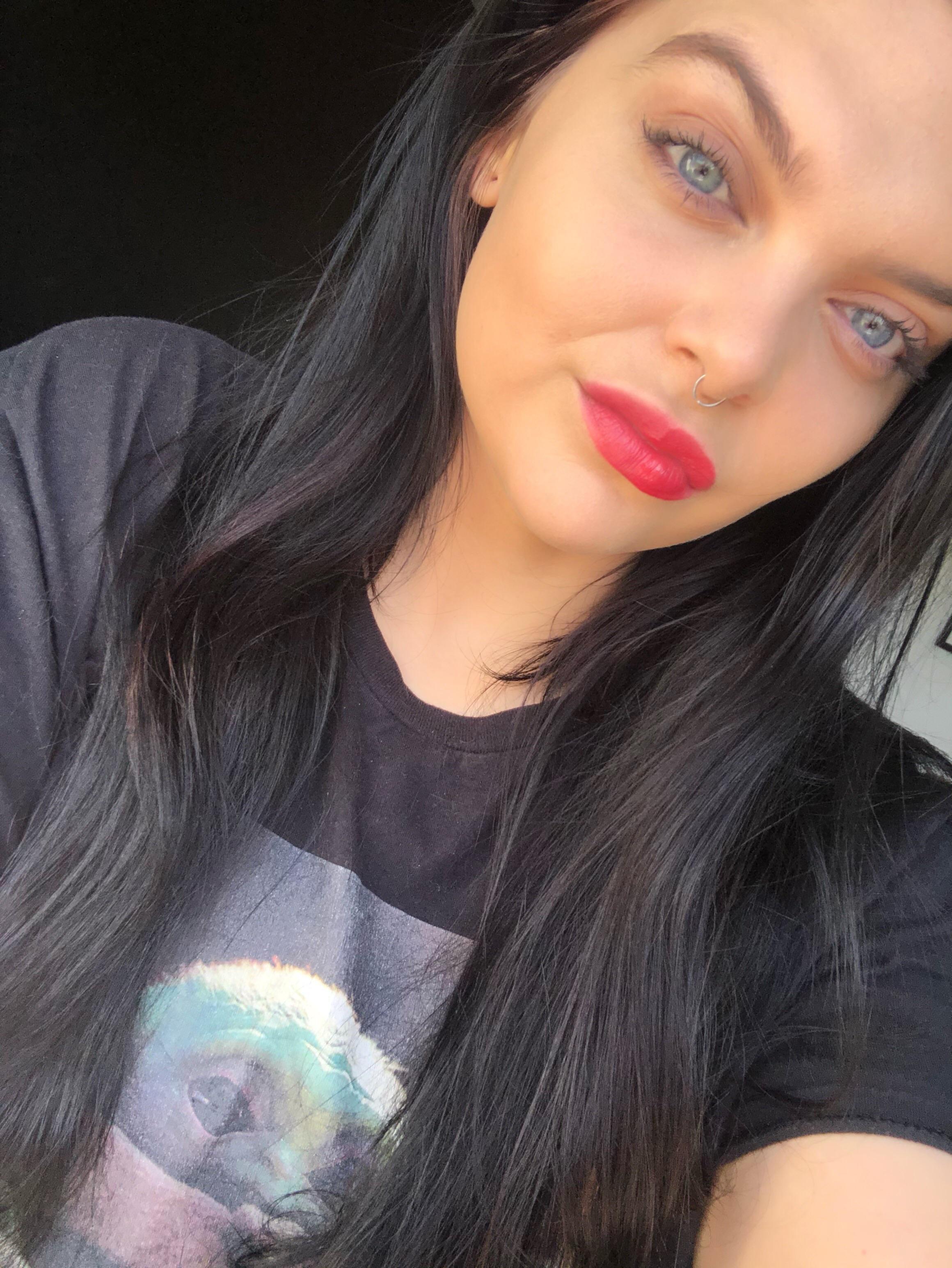 hellooooo (25) | Scrolller