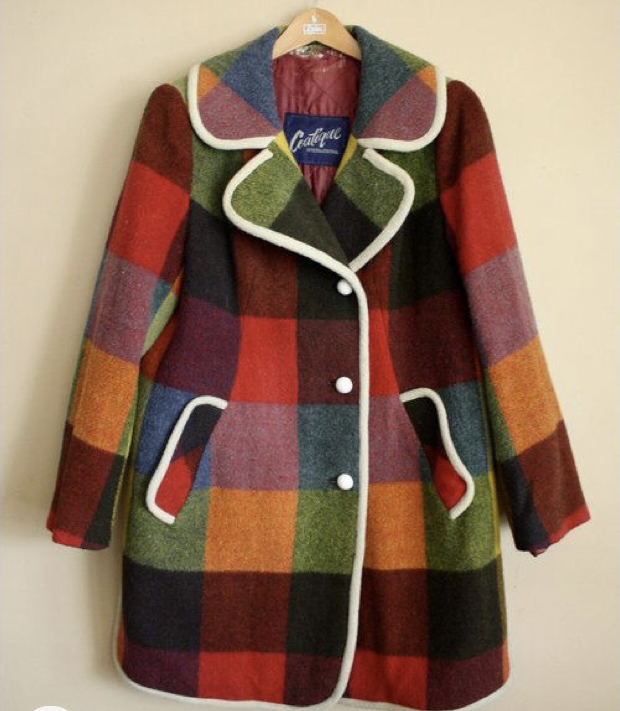 Help finding something similar to this jacket. | Scrolller